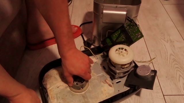 Разборка хлебопечки laretti. Перестала работать.