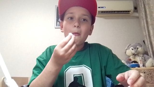 я пробую конфеты🍭🍬🍫🍫🍭🍬🍭🍫🍭🍬🍭
яйцо,, РОБЛО,, 
скелет
 и
китайские  конфеты