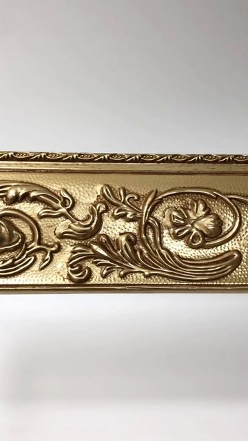 Багетная планка из дерева Прадо, цвет золото античное