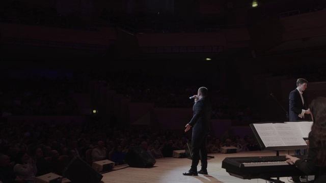 В.А. Моцарт. Ария Фигаро из оперы «Свадьба Фигаро» исполняет Владислав Шавров. Проект «OPERA XXI».