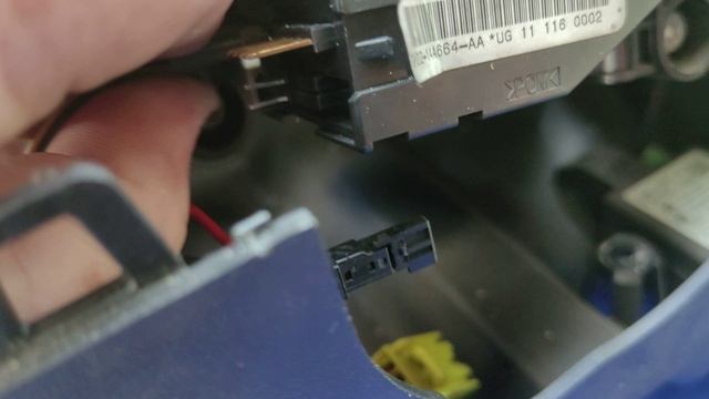 Замена под рулевого шлейфа Дискавери 4