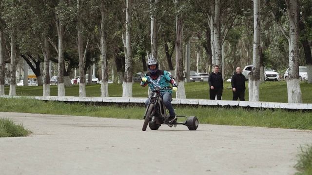 Боком на Сурроне