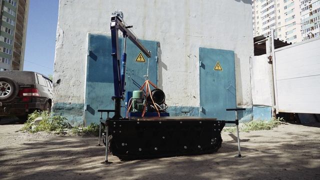 Наземный дрон для больших грузов Е18М