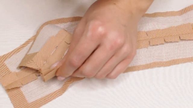 Смётывание составных частей пояса на юбке, часть 2