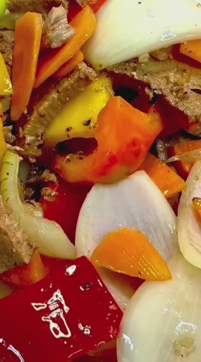 Корейский мясной салат перцем и морковью!