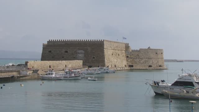 Греция. Крит. Часть 4. Пешеходная экскурсия по Ираклиону.