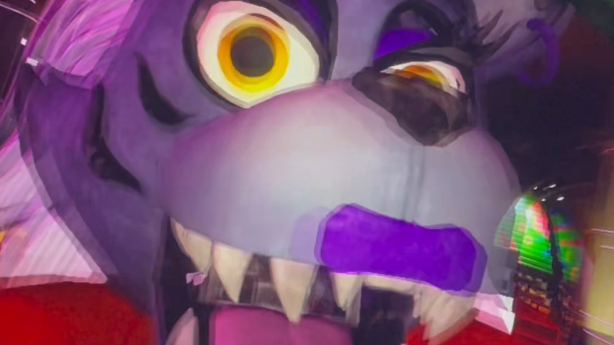 Детский ад и призовой уголок…
Five nights at Freddy’s security breach!!! (2)