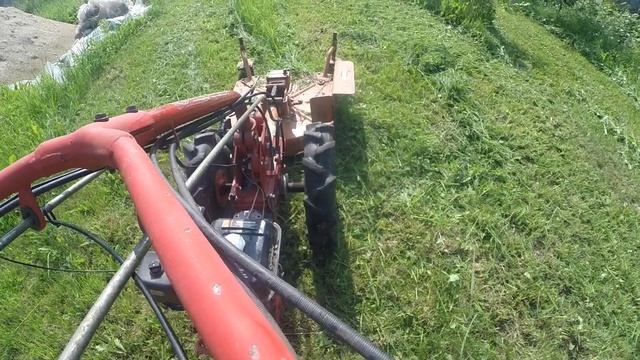 роторная косилка Гольдони на 2-й передаче