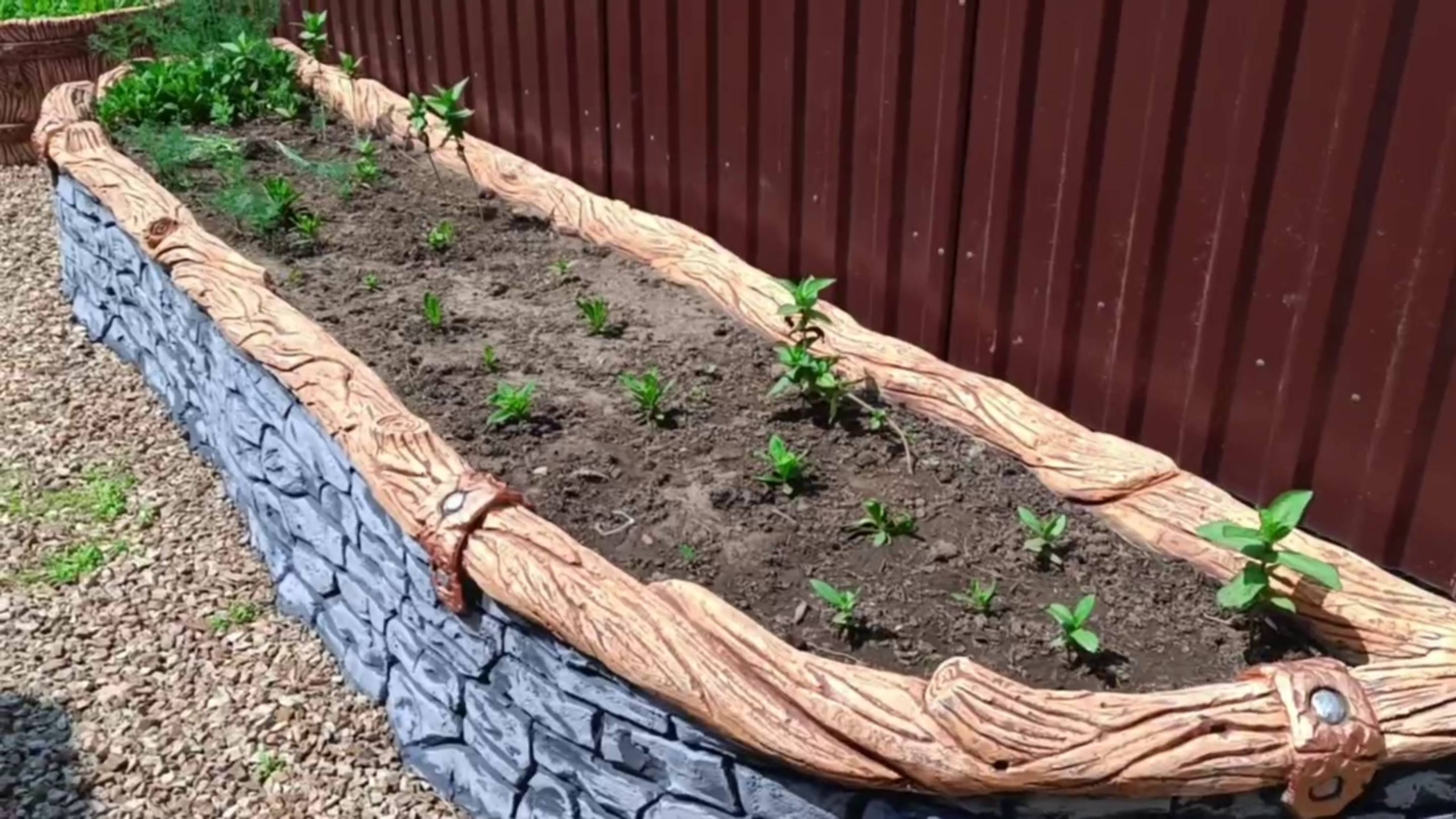 цветник  на  даче мастер  Виктор , город Горняк Алтайский край.