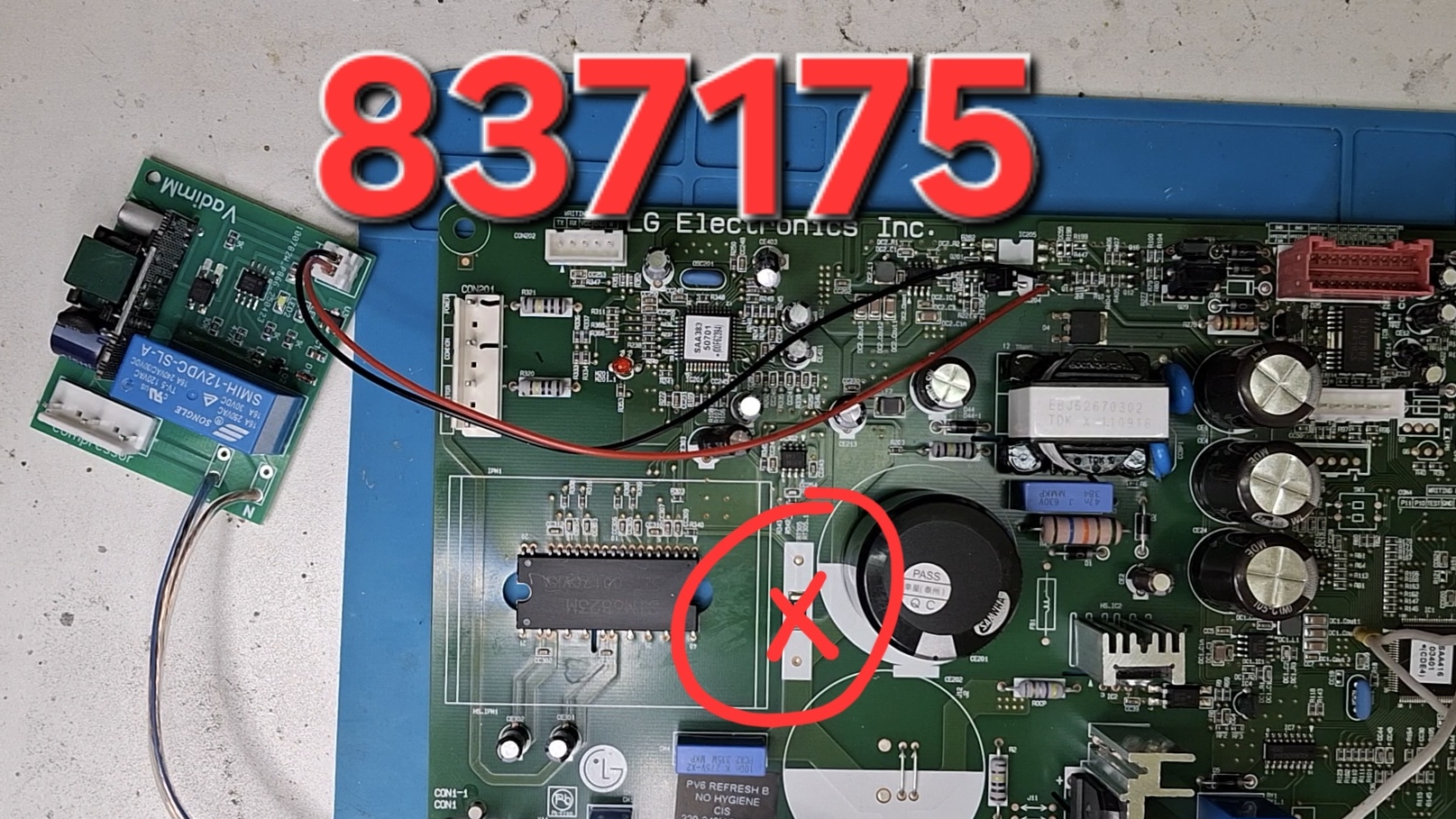 Обманка холодильника LG 837175