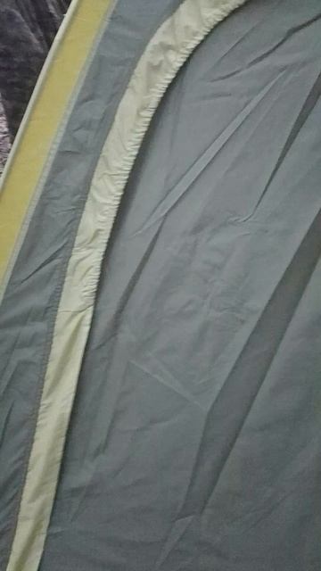 установил палатку