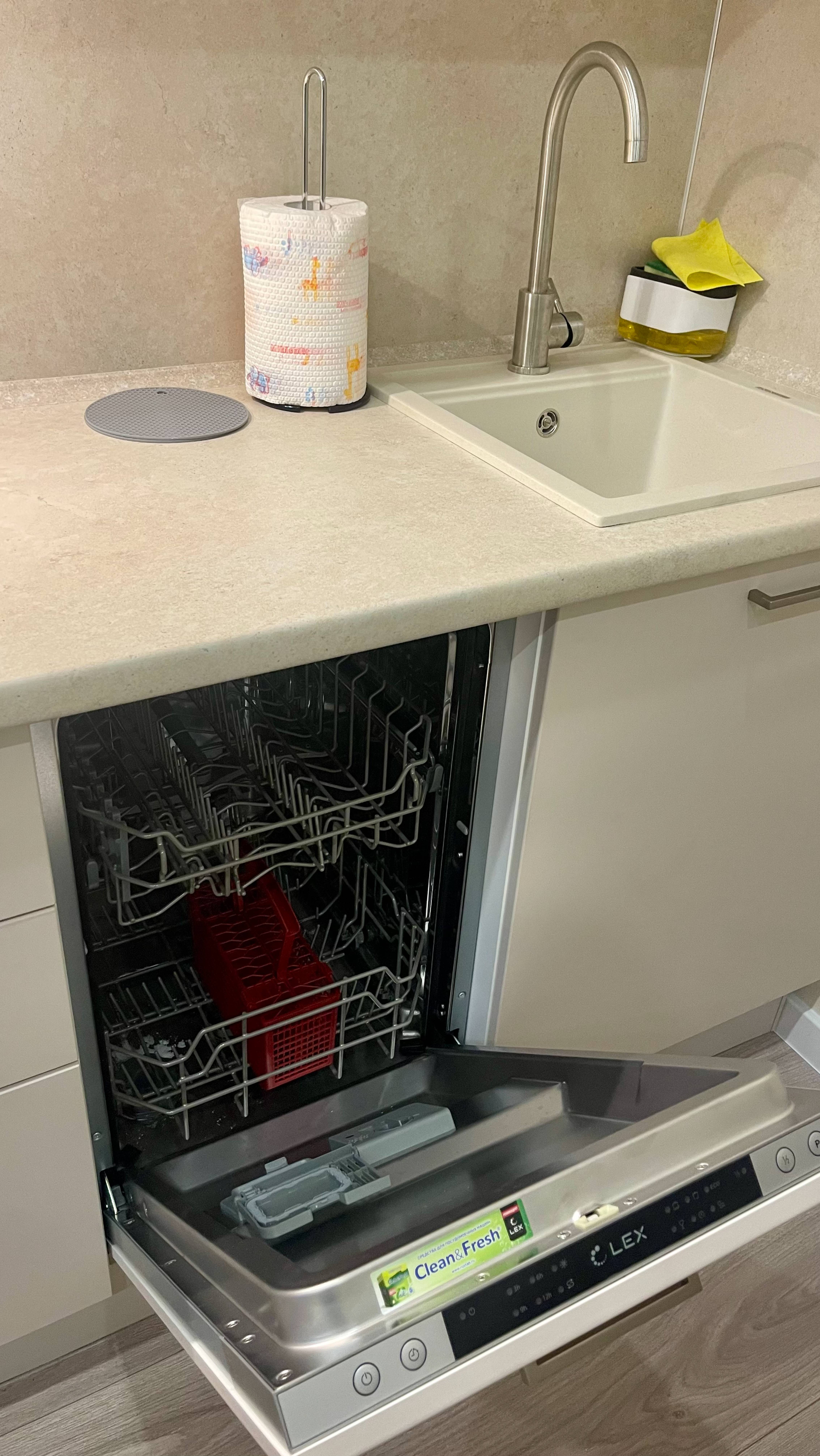 Посудомоечная машинка - Видеоинструкция по пользованию