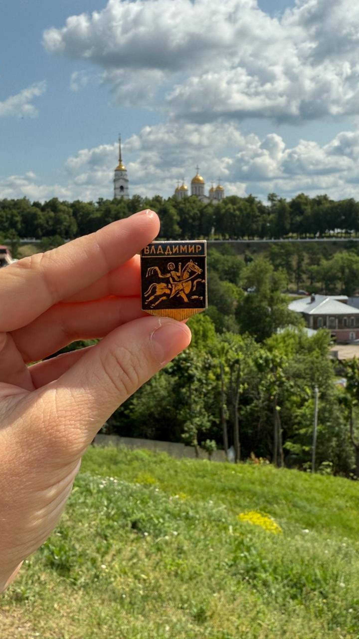 Решила собирать значки из всех городов нашей экспедиции в Сердце Евразии