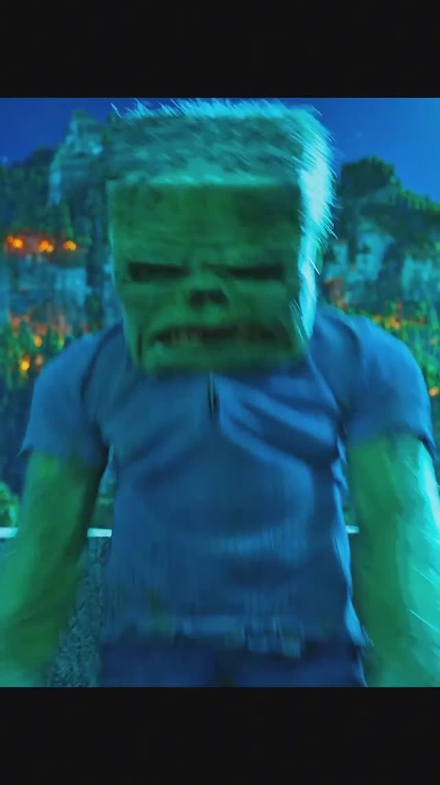 Пережили первую ночь 😏  Minecraft в кино