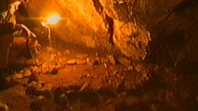 СКАЗКИ КАШКУЛАКСКОЙ ПЕЩЕРЫ. Автор Олег Добров. 1996 г..