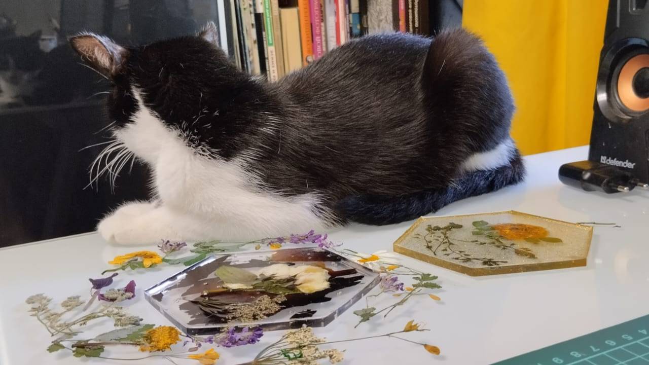 Цветочное ассорти в эпоксиде.