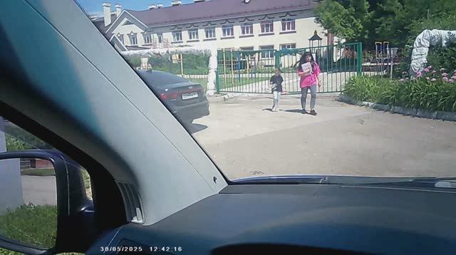 Весь день на суете. Садик всё. Собираемся на море