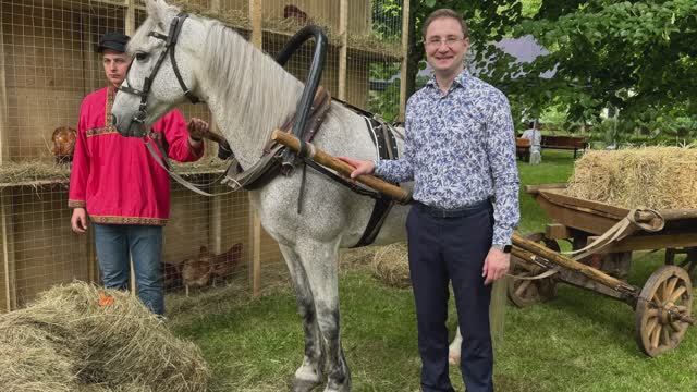День медика в русском стиле. Праздник в честь Дня Медицинского работника.