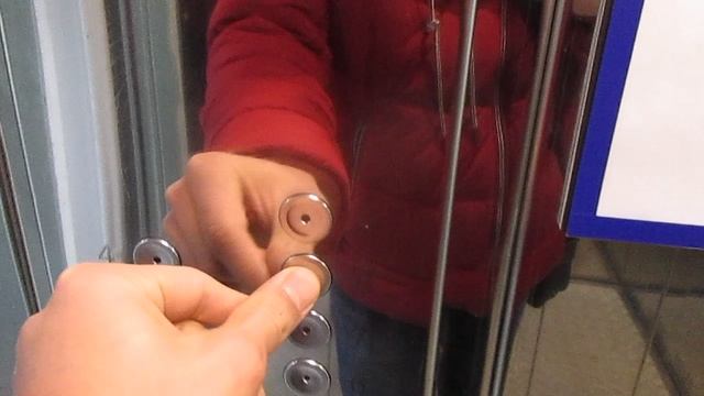 Музыкальные зеркальные лифты КМЗ @ в гостинице Турист (3)