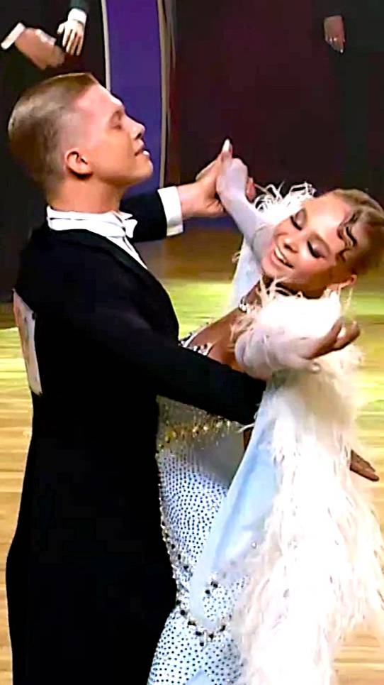 Бальные танцы! Венский вальс! КРАСОТА!!!!