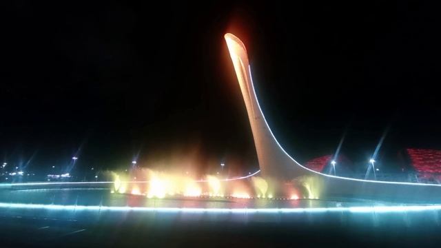 Олимпийский огонь - новогоднее шоу воды и огня. Красная поляна, Сочи. Новый Год.