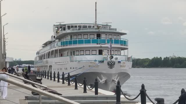 т/х МИХАИЛ ТАНИЧ и РУСЬ ВЕЛИКАЯ