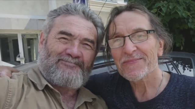 «НЕслучайный ПРОХОЖИЙ», Екатеринбург, 7 июня 2025 года. Нечаянная встреча с живописцем Л.Барановым.