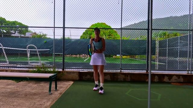 Как улучшить фокусировку и отслеживание мяча в теннисе