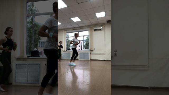 Аэробная тренировка с дополнительным весом! Интенсив без прыжков и приседаний!