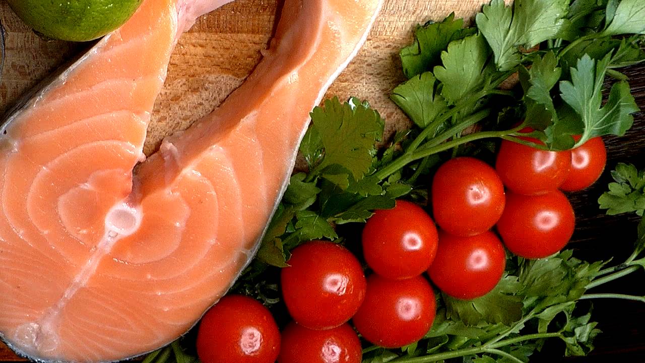 📌 Лосось в сливочно-чесночном соусе на сковороде. Рецепт вкусной рыбы