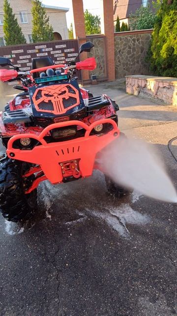 любишь кататься, люби и саночки помыть