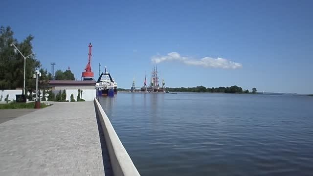 КАЛИНИНГРАДСКИЙ ЗАЛИВ