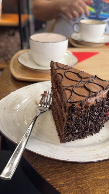 Свежейшая выпечка. Серьезно? Кондитерская Бриошь в Абхазии