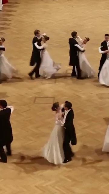 Премьера вальса - автор стихов Элла Киншакова#shorts