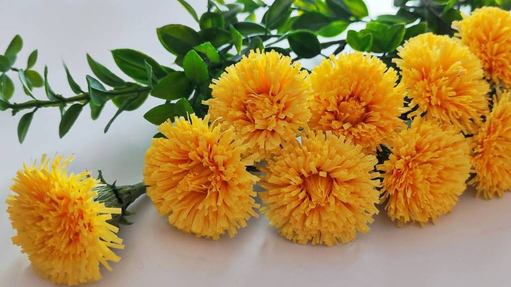 Эти ОДУВАНЧИКИ из БУМАГИ выглядят КАК НАСТОЯЩИЕ! 💛 Проще не бывает — мастер-класс для начинающих