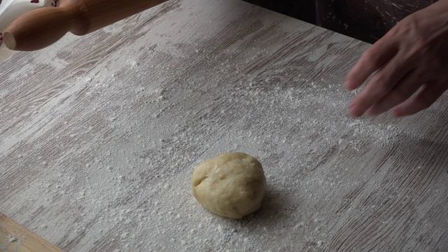 Рыбный пирог очень сочный и вкусный с тестом Паскуалина. Tarta Pasculina con merluza.