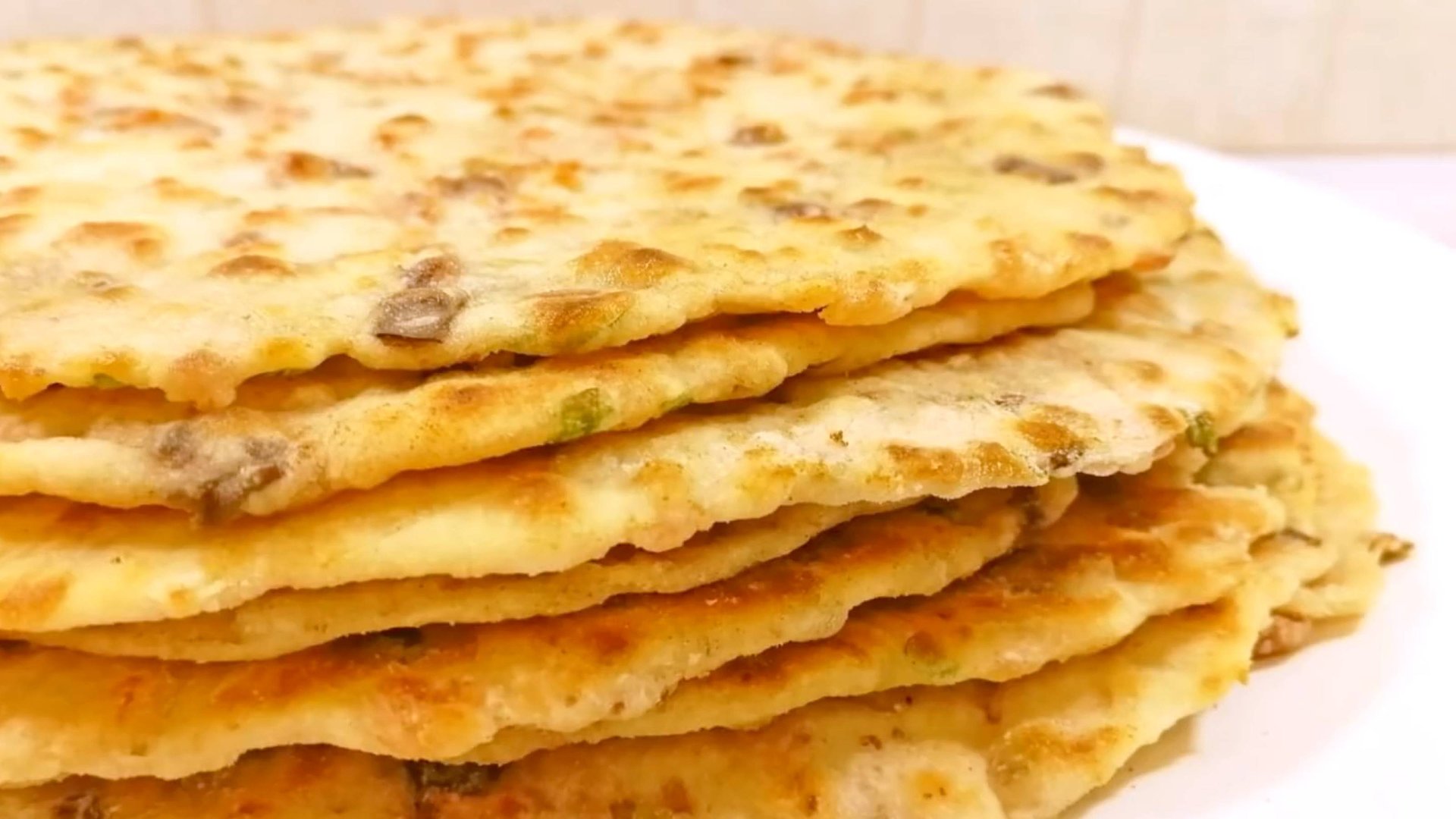 Замечательный Завтрак - вкусные и простые в приготовлении лепешки на кефире!