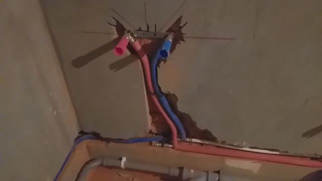 Бюджетная сантехника в новостройке