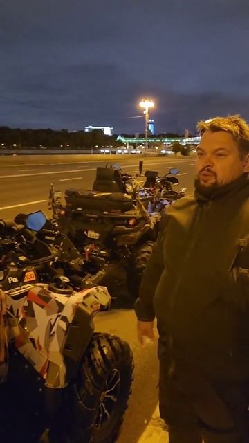 На квадроциклах по Москве (Фрунзенская набережная) #Shorts #квадроцикл #мото #москва