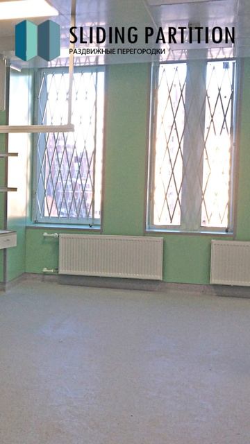 Белая мягкая раздвижная перегородка для больницы