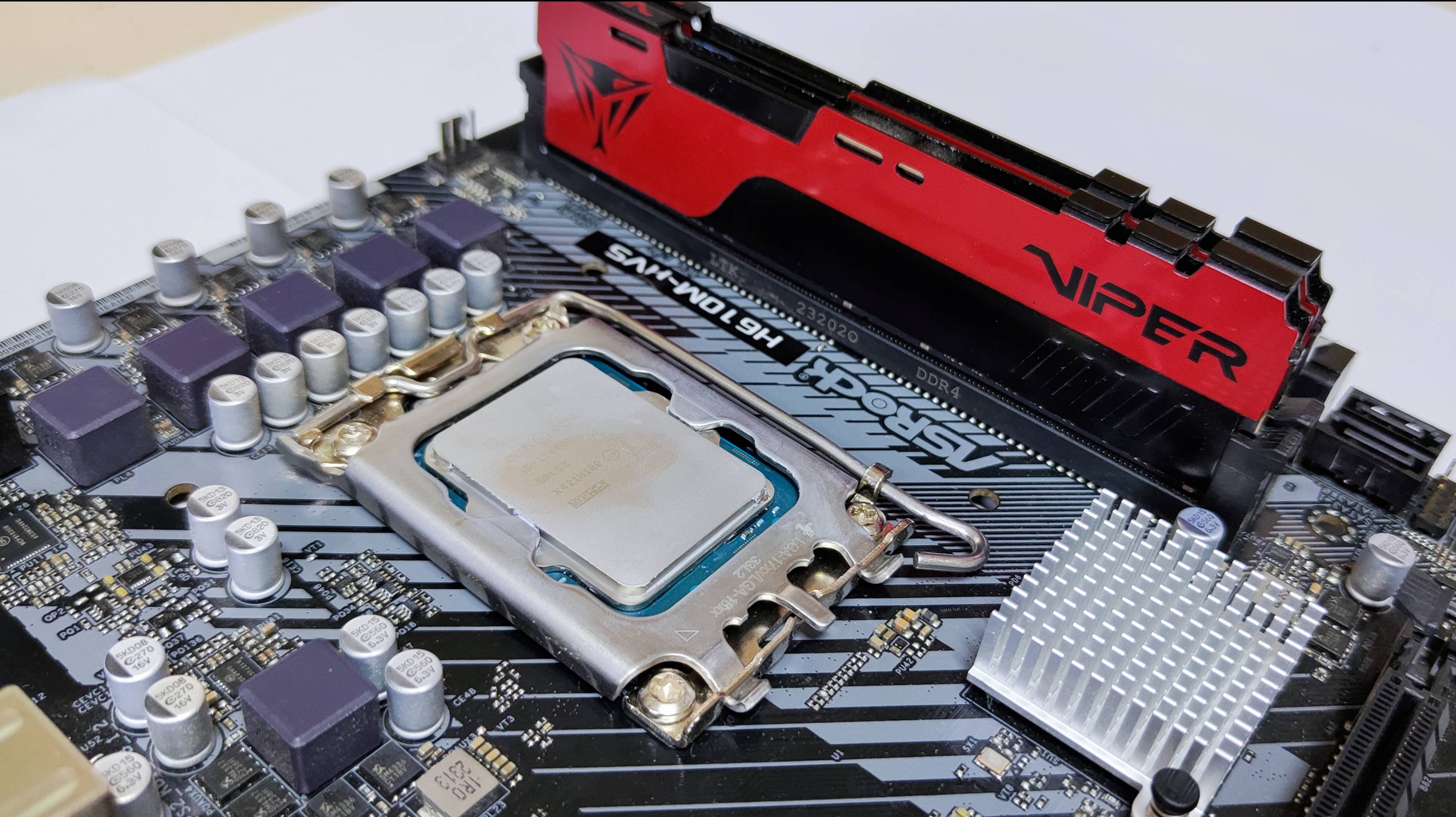 h610m-hvs нет питания процессора.