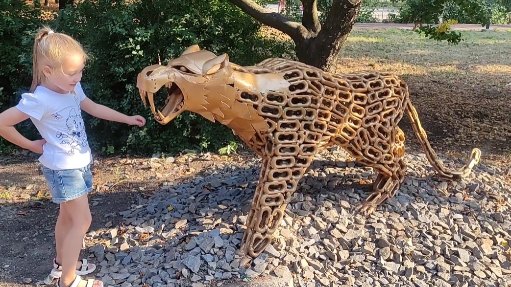 Аллея кованых фигур, Донецкая Республика