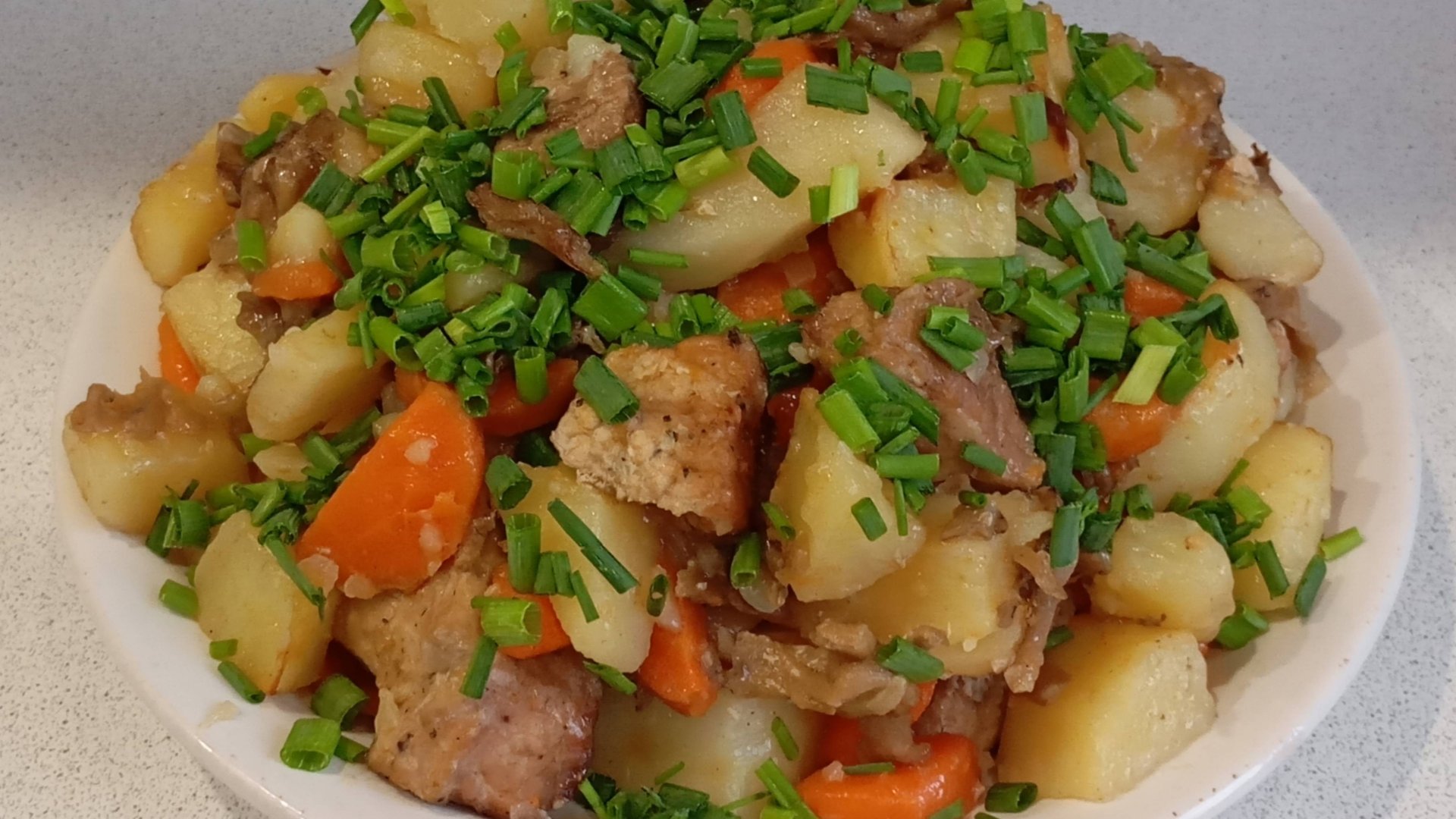 Когда Лень Готовить пользуюсь этим рецептом. Просто складываю все продукты в рукав и в Духовку.