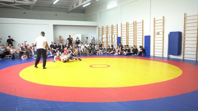 Греко-римская борьба! Вес 41кг.1/2 финала Баранов Илья(Новокубанский р-н)-Рыжов Максим(Новопокровск)