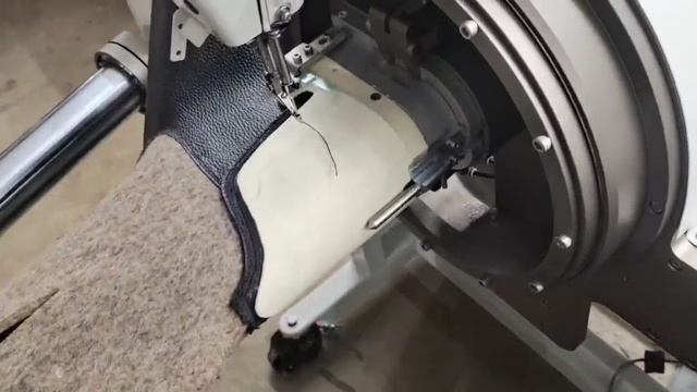 Автоматическая швейная машина для пришивания задника в объеме JYL 1722U