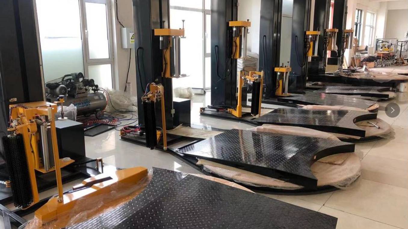 Автомат-паллетообмотчик Т1650FZ.