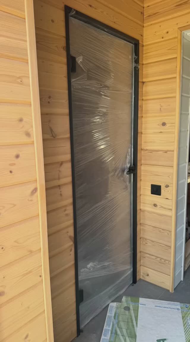 Дверной блок «Лофт» в перегородке «Бизнес» пос. Волчиха