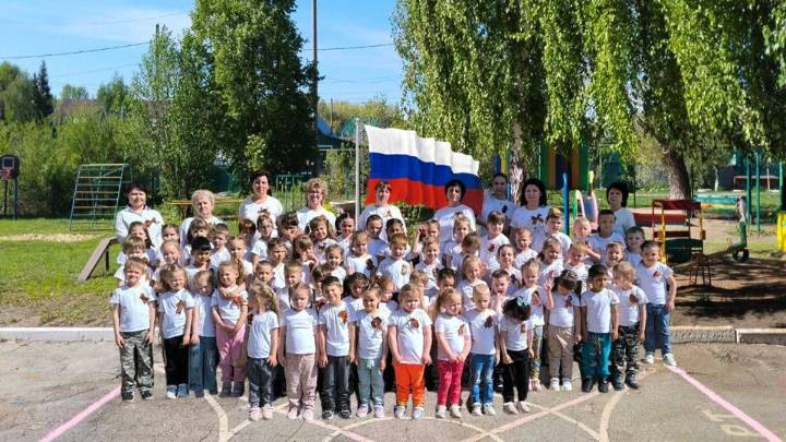 Акция -  "МЫ ЗА МИР"-2025г.посвященная 80 летию Победы в ВОВ СП "Детский сод № 53" ГБОУ СОШ №26