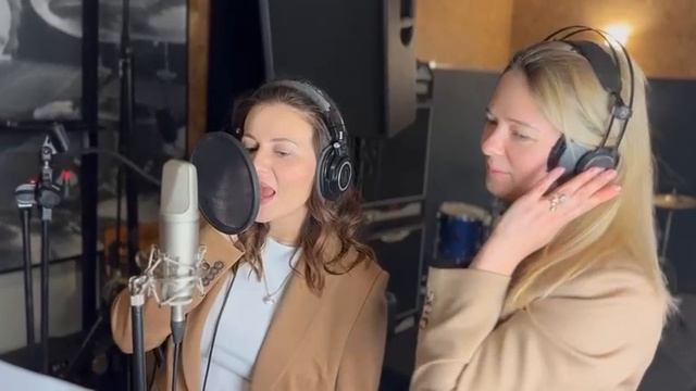 Запись песни в студии