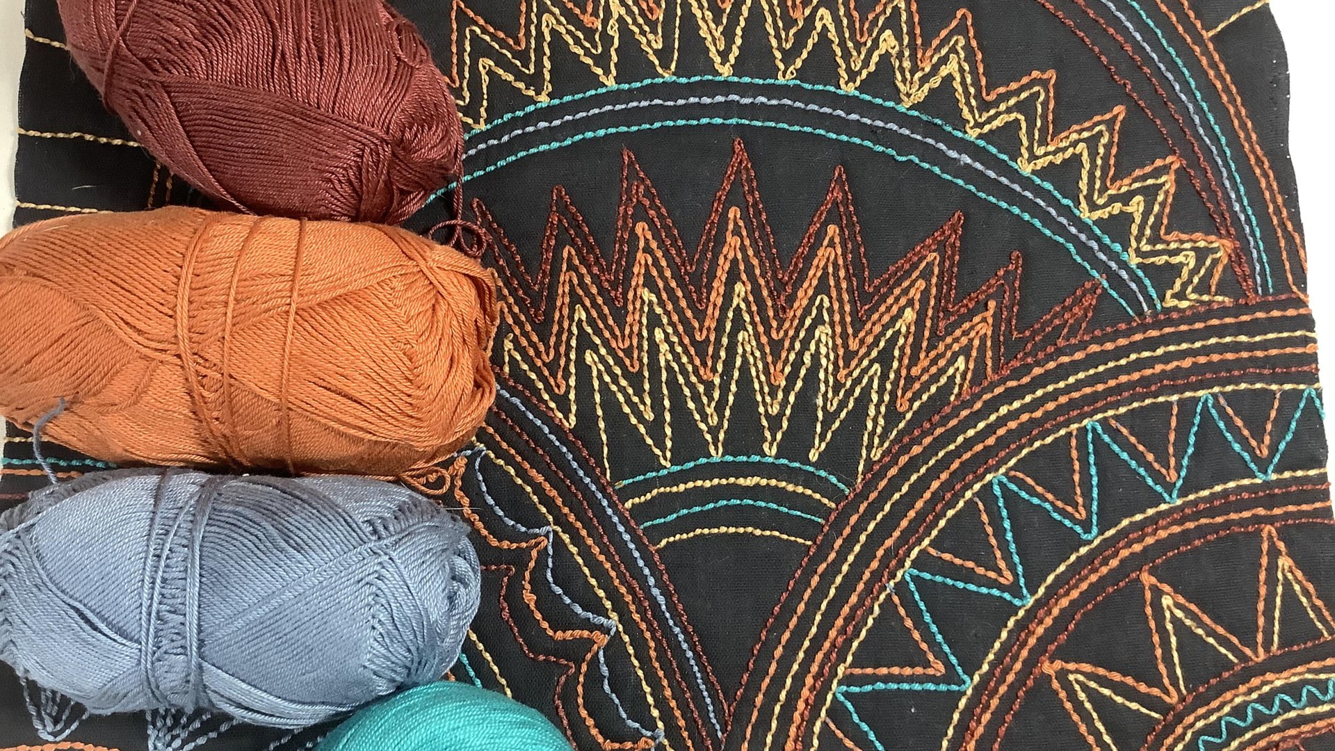 Только прямая строчка и пряжа! Замечательная идея!